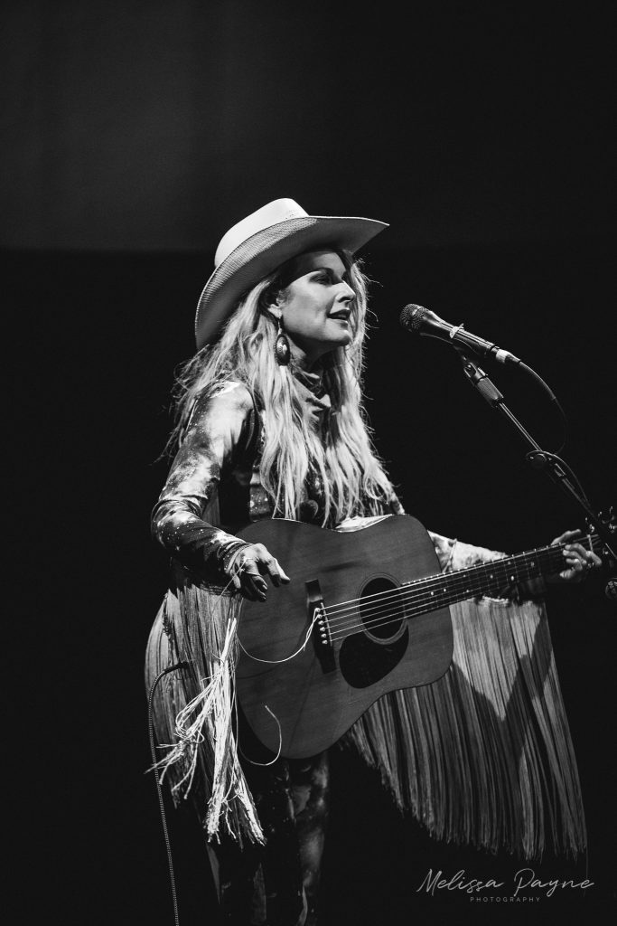 Show Review: Elizabeth Cook at Cain's Ballroom in Tulsa • Americana ...