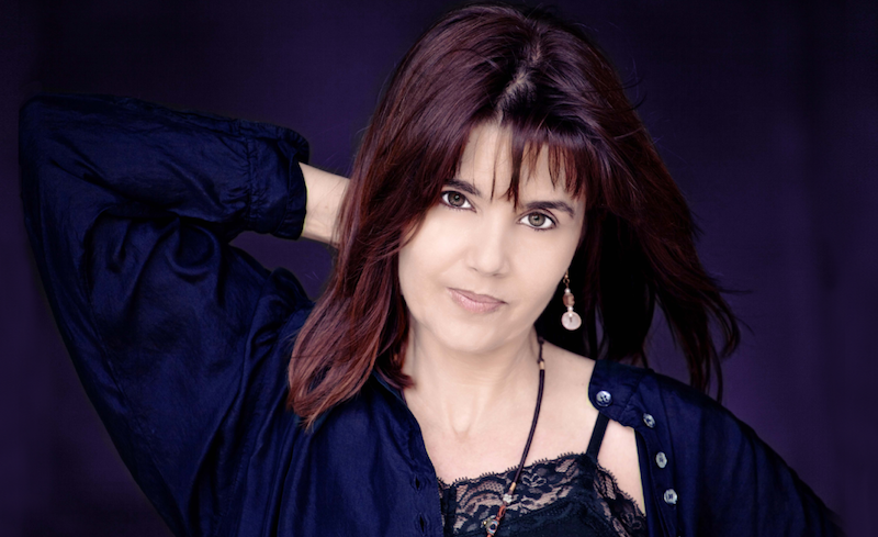 REVIEW: Debra Lyn "I Can't Remember To Forget You" • Americana Highways