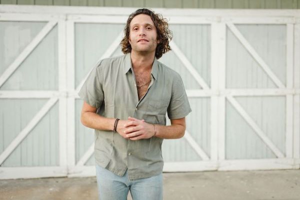 Interview: Teddy Grossman Realigns His Life • Americana Highways