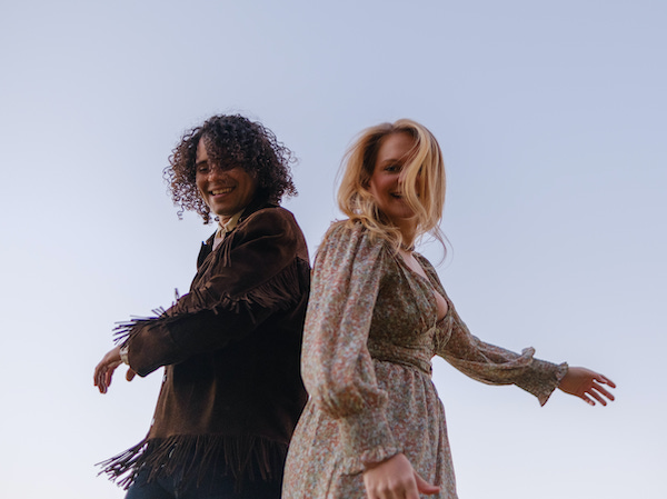 Interview: Violet Bell and the Songwriters of Yesteryear • Americana ...