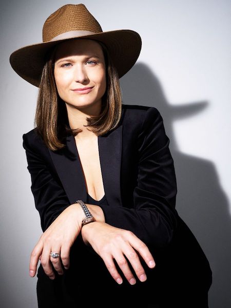 REVIEW: Lauren Minear "Invisible Woman" • Americana Highways